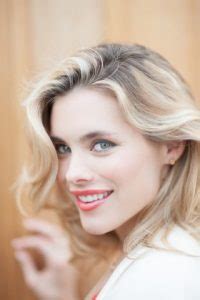 Susie Abromeit: Bio, Height, Weight, Measurements – Celebrity Facts