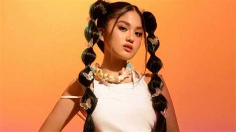 Foto Terinspirasi Toy Story Andrea Tanzil Hadir Dengan Karya Terbaru