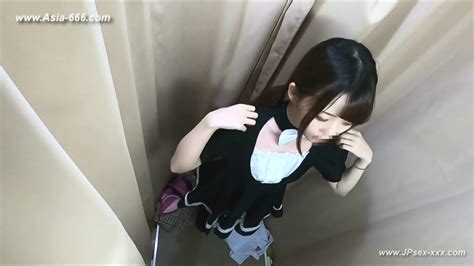 Peeping Japanese Changeroom