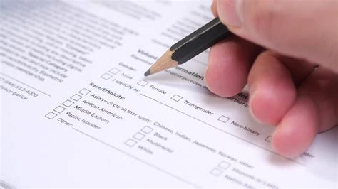 Filling Out The Gender Selection Item In The Form Transgender Checkbox
