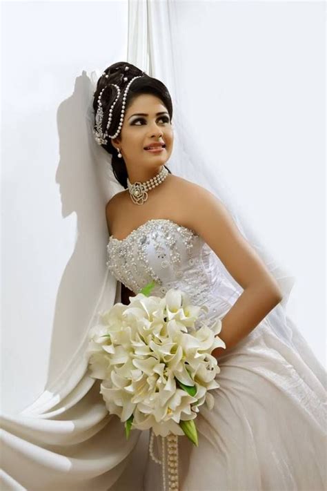 Engagement Frocks Design In Sri Lanka