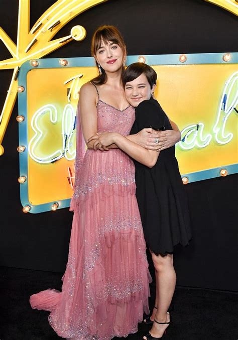 صور داكوتا جونسون فى العرض الأول لفيلمها الجديد مبتدا