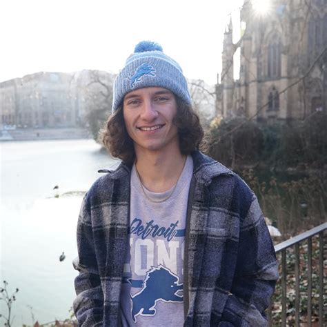 Heimatgefühle Und American Football Football Erinnert Zac An Seine Heimat Swr Heimat