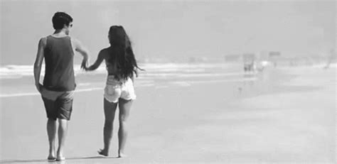 Cute Beach Couple  Boyfriend Girlfriend Discover And Share S
