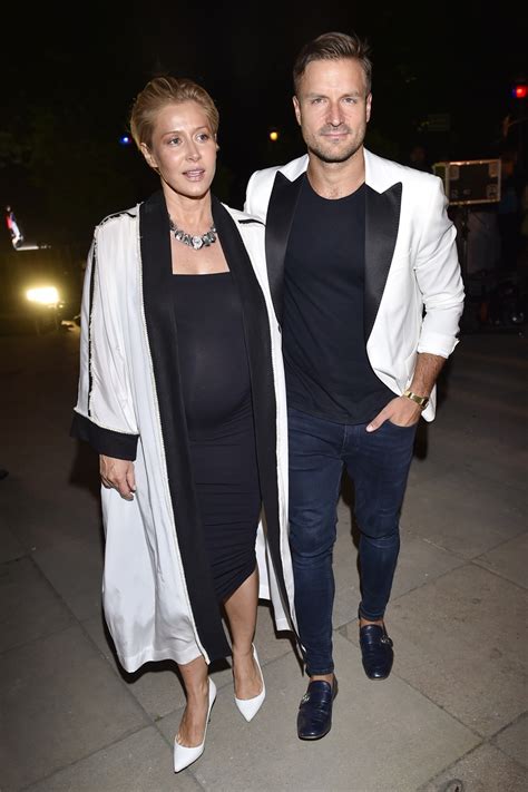 Katarzyna Warnke W Kostiumie Kąpielowym Po Ciąży Kozaczek