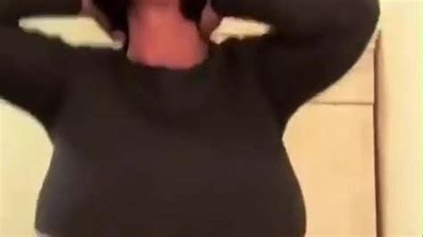 Bit Titty Bounce Porn Videos