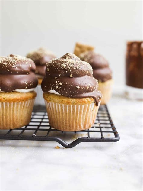 Mini Layer Cakes Wood And Spoon