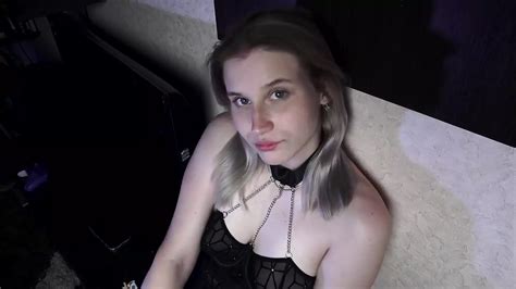 Smoking In High Heels Amateur Amateur Porn Feat Mertyxxx By Faphouse