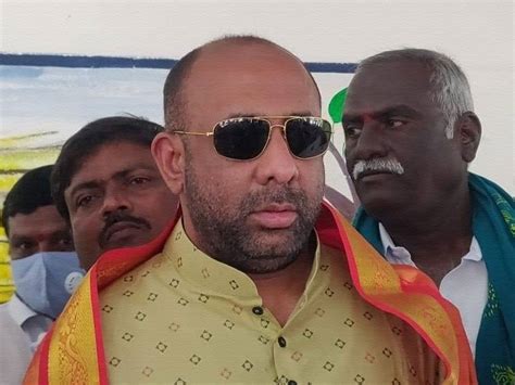 Ex Brs Mlas Son Arrested At Hyderabad Airport