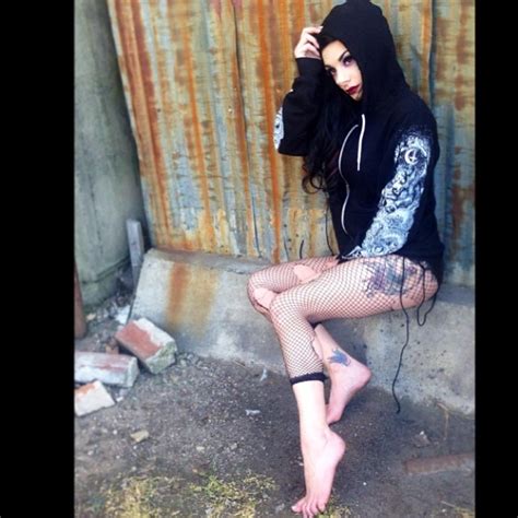 Fallon Maressas Feet