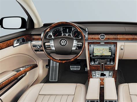 Volkswagen Phaeton цены и характеристики фотографии и обзор