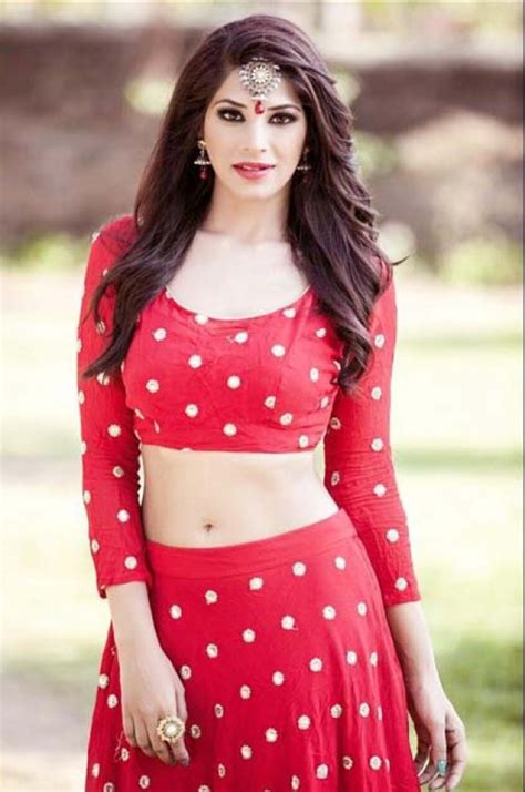 Pooja Narang Glamorous Diva From Mumbai Photos Filmibeat