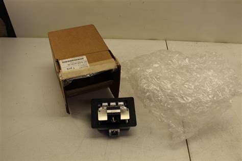 Mencom DP USB AFAF Panel Interface Connector New In Box PLC Surplus Supply LLC