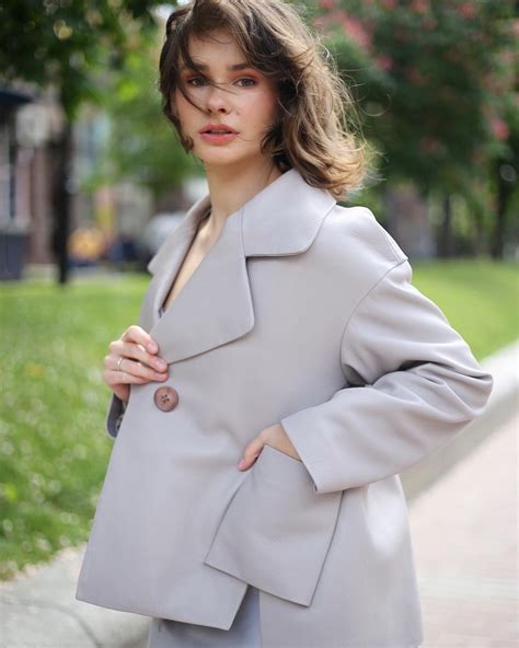 Дублянка з хутра овчини мерино в бежевому кольорі Juliyahouse