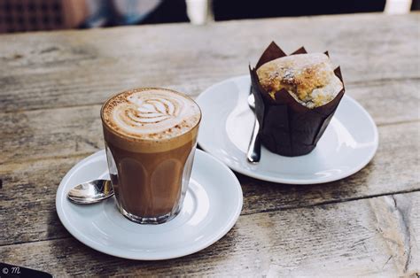 배경 화면 런던 식품 영국 휘핑 크림 음주 아침 정경 컵 보케 디저트 35mm 라떼 카푸치노 에스프레소 카페인 50mm 커피 숍 비슷한
