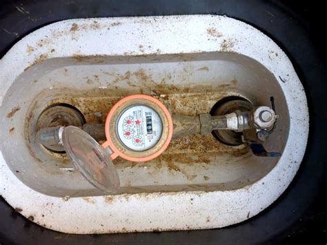 수도 계량기 보는 법 완벽 정리 계량기 위치 부터 설치·교체 동파 예방 플러머100