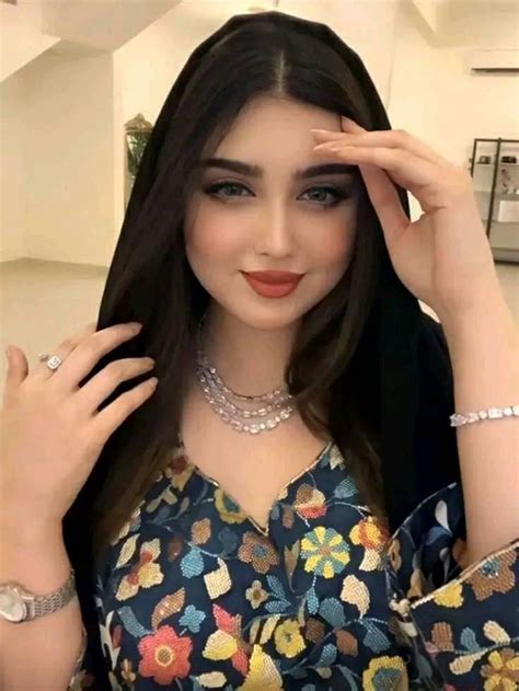 تقبل الزوج من مطلقة في سن 42 كلمني بنات الكويت للزواج Facebook