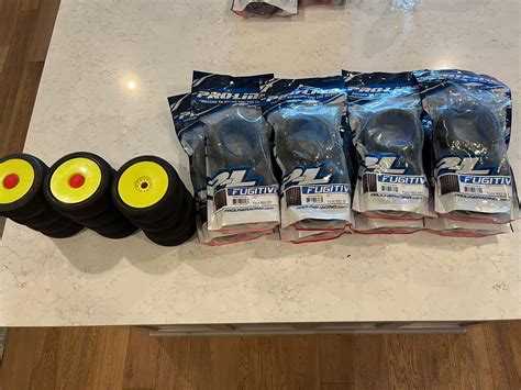 Proline Fugitive 1 8 Buggy Tires R C Tech Forums