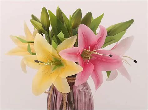 Путем самостоятельного выбора между 3 головки искусственные цветы лилия Свадебные Холдинг букет