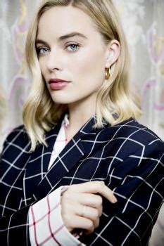 Shoot Margot Robbie Sports Illustrated Photoshoot Mq Phun Org Forum