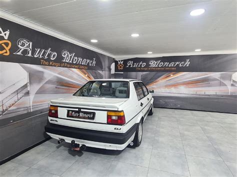 used volkswagen jetta 2 0 cli 8v executive for sale in western cape