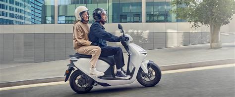 Spesifikasi Motor Dan Harga Honda Cuv E And Cuv E Roadsync Duo 2026