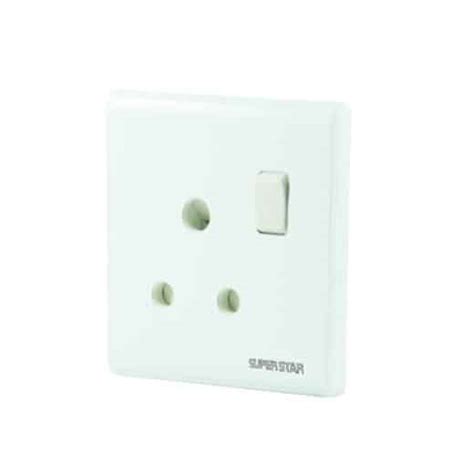 Snow White 3 Pin Round Socket Bd