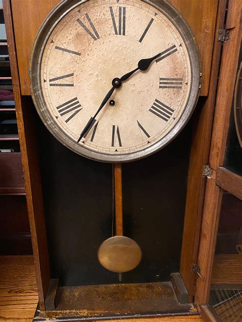 I Imagine Very Stupid Question How Do I Set The Time Managed To Pick This Up Easy To Wind