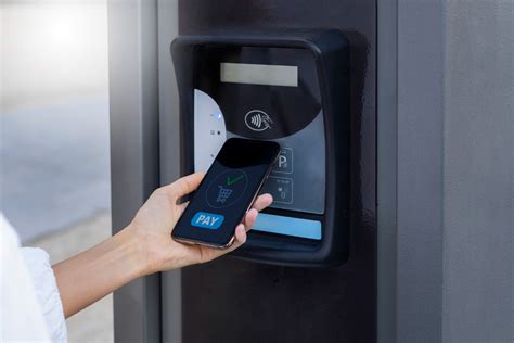 What Is A Keyless Entry System For Apartment Buildings