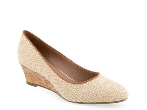 Aerosoles Iris Wedge Pump Free Shipping Dsw Aerosoles Iris Wedge Pump Free Shipping Dsw