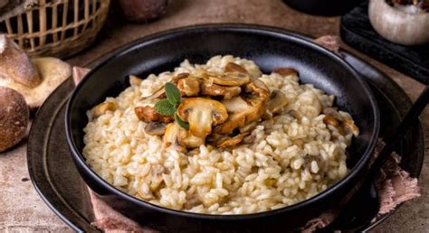 7 Reasons Your Risotto Tastes Too Plain How To Fix It Voyo Eats